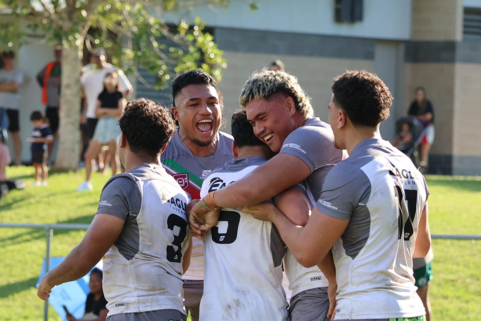 The pride of Logan - MyCity Logan