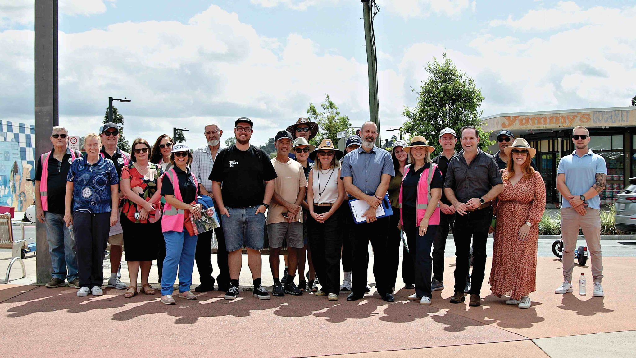 Woodridge residents join council ‘walkshop’ to assess streets and ...