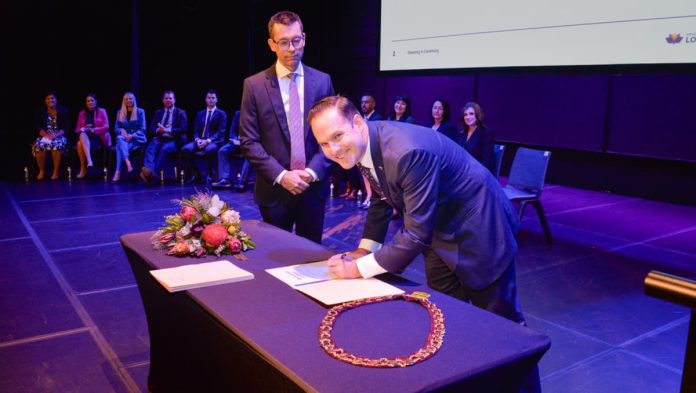 New Mayor and Councillors sworn into Logan City Council - MyCity Logan